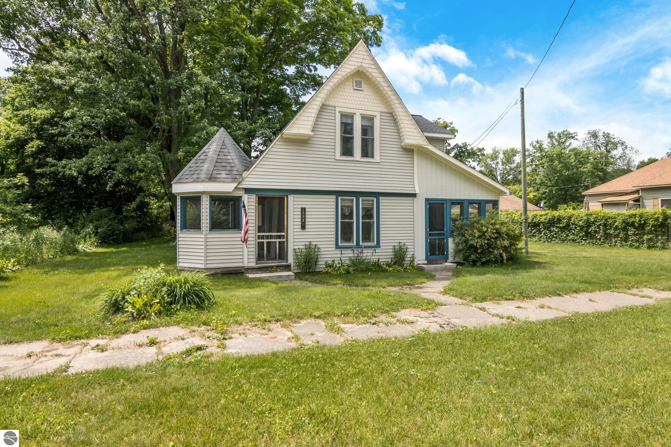 MLS #1935401 - 7692 3rd Street Thompsonville, MI 49683